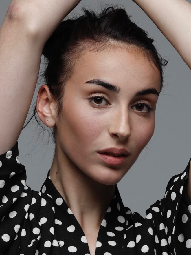 SHOWCAST Model Agency [Women - Female Models]