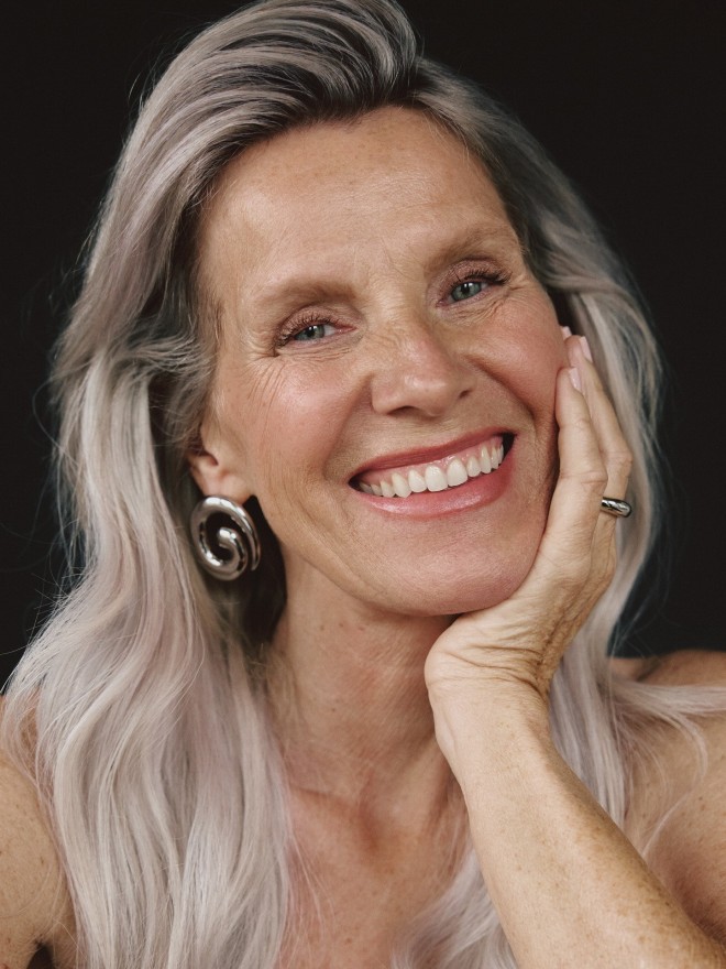 SHOWCAST Model Agency [Silver Models]