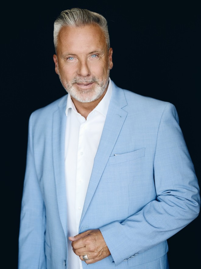 SHOWCAST Model Agency [Silver Models]