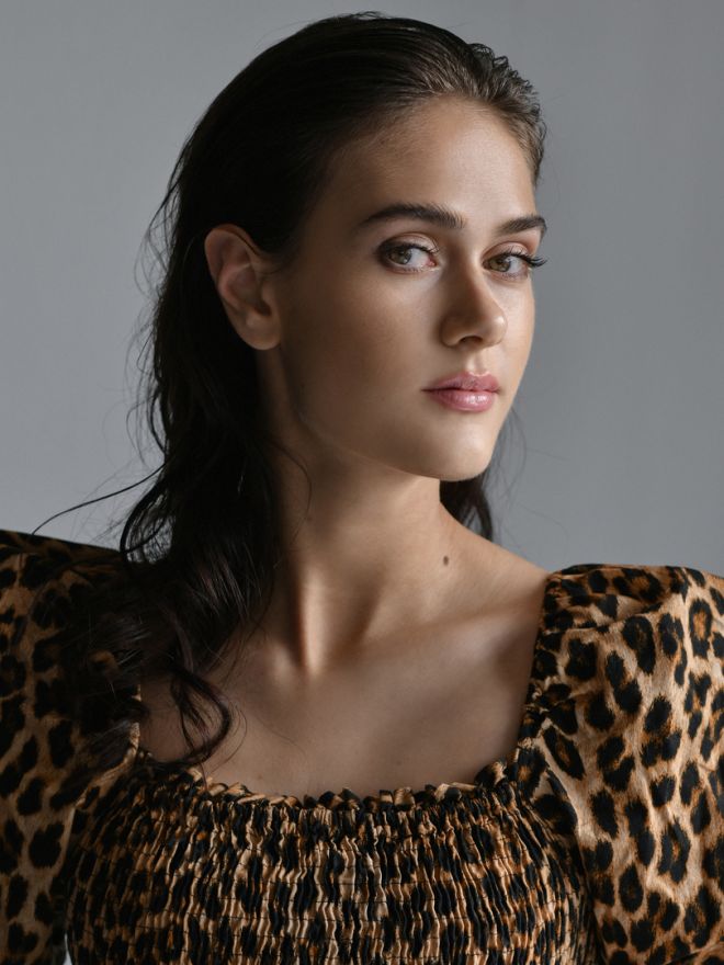 SHOWCAST Model Agency [Women - Female Models]