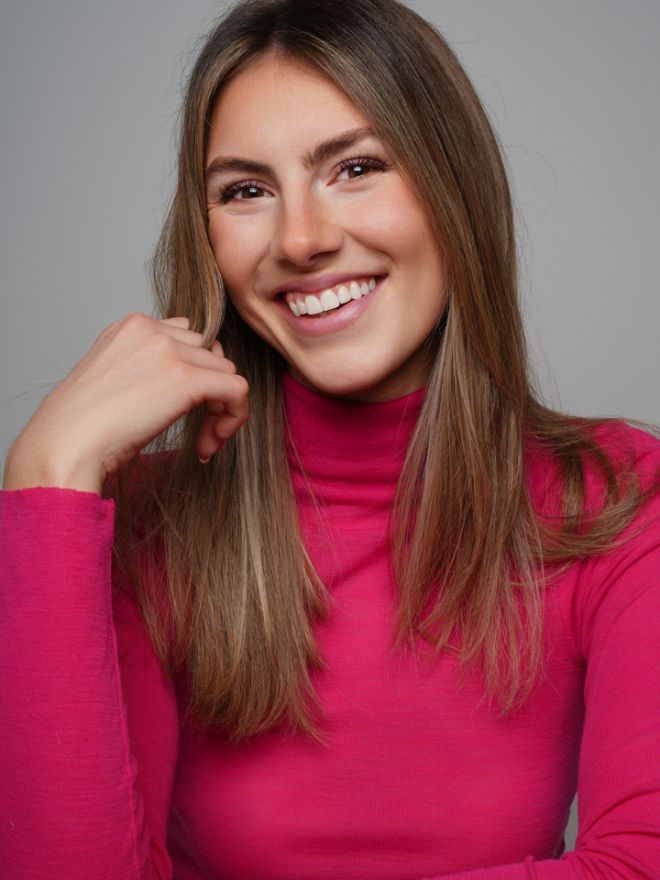 SHOWCAST Model Agency [Women - Female Models]