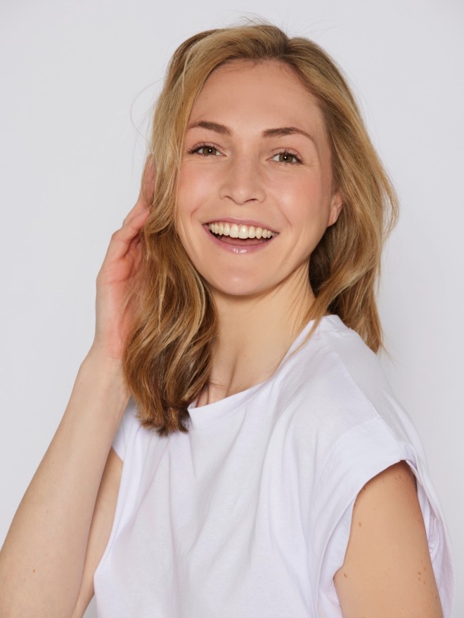 SHOWCAST Model Agency [Women - Female Models]