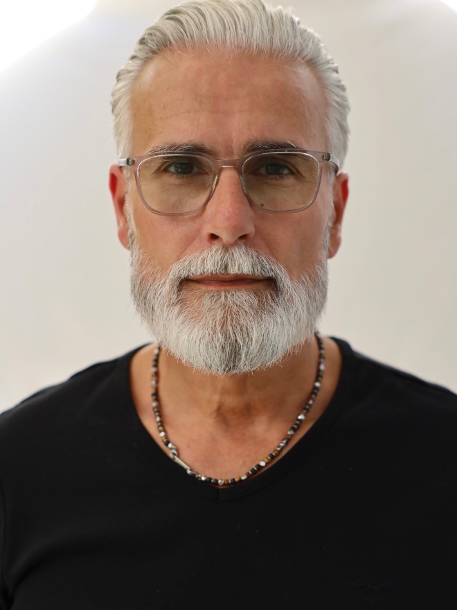 SHOWCAST Model Agency [Silver Models]