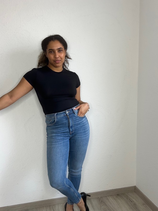 SHOWCAST Model Agency [Petite Models]