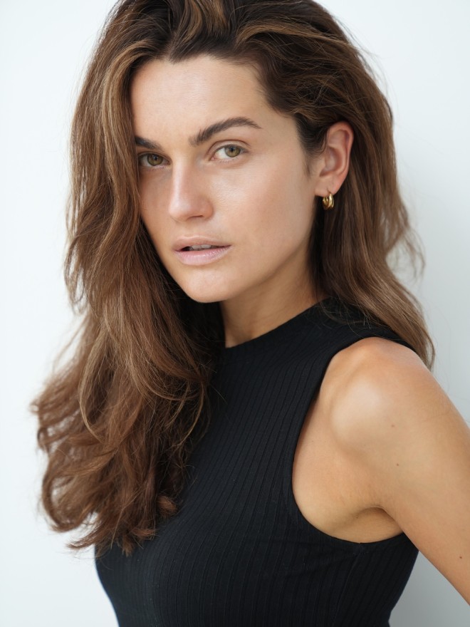 SHOWCAST Model Agency [Women - Female Models]